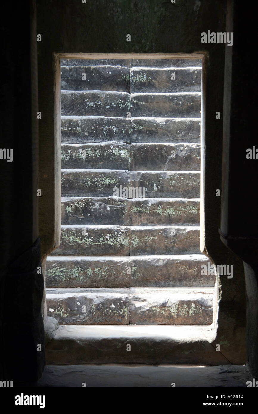 Angkor Wat Steps cambodia Stock Photo - Alamy