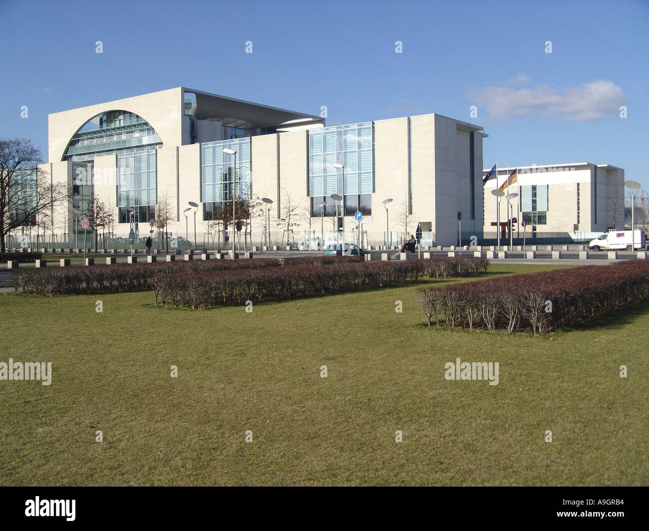 Federal Chancellery, Chancellor's office building, designed by Axel ...