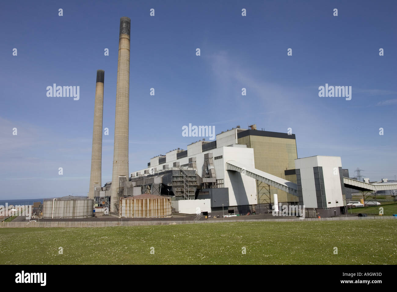 Cockenzie coal fired power station at Prestopans East Lothian built in ...