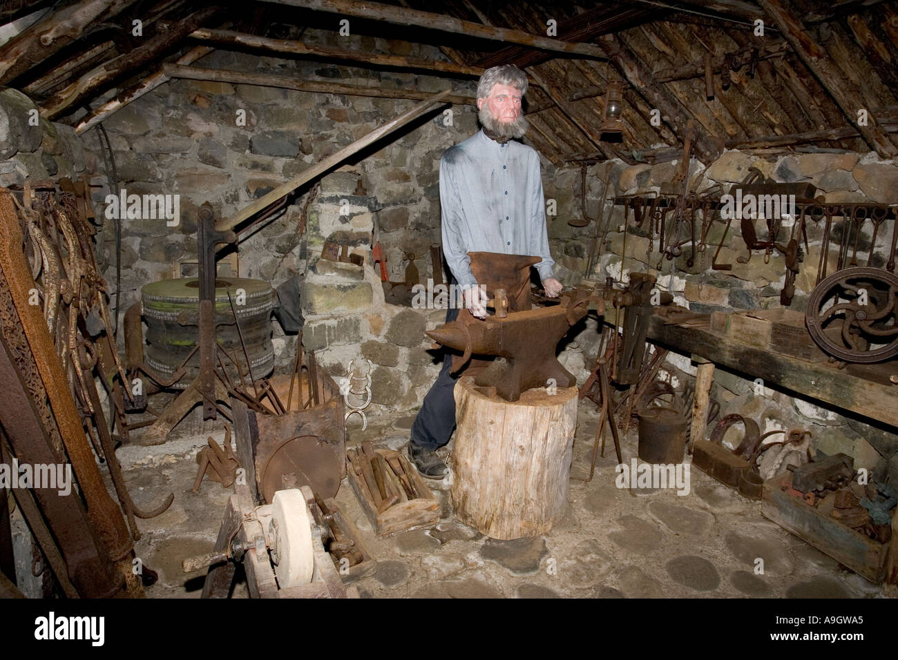Old smithy hi-res stock photography and images - Alamy