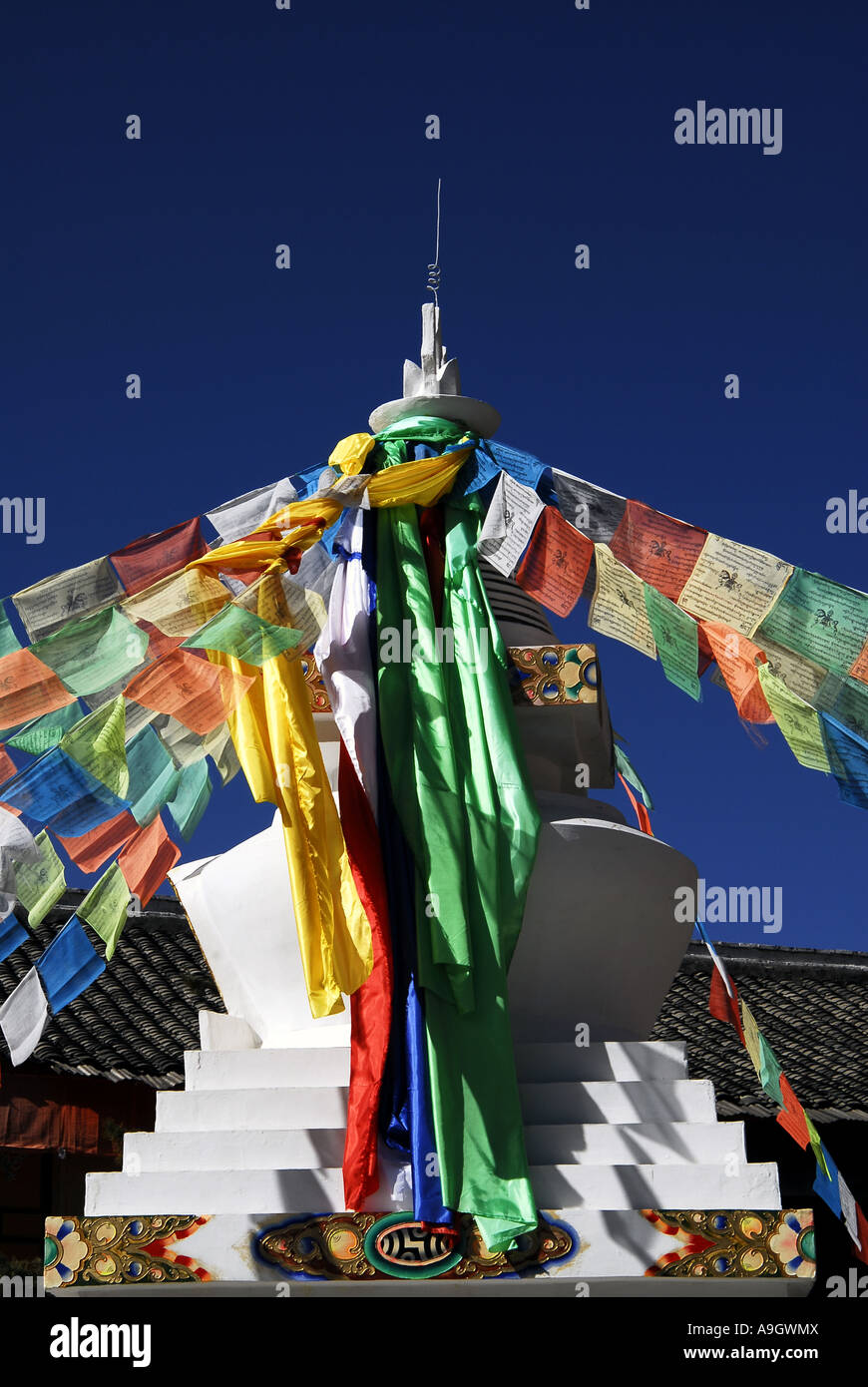 Tibetan buddhist prayer flags at Jedi in Jiuzhaigou nature reserve ...