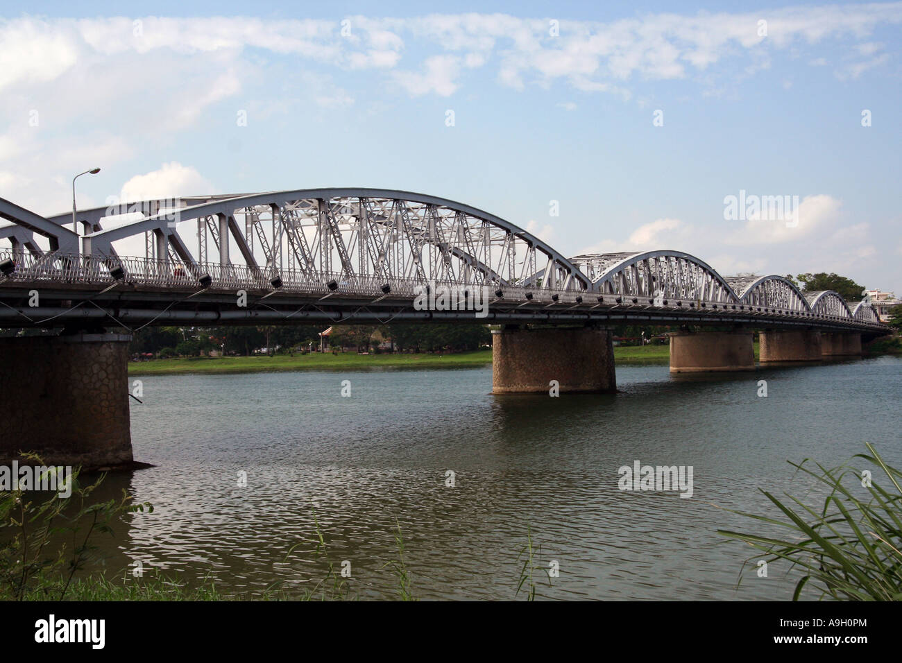 Trang Tien Bridge Hue Vietnam Stock Photo - Alamy