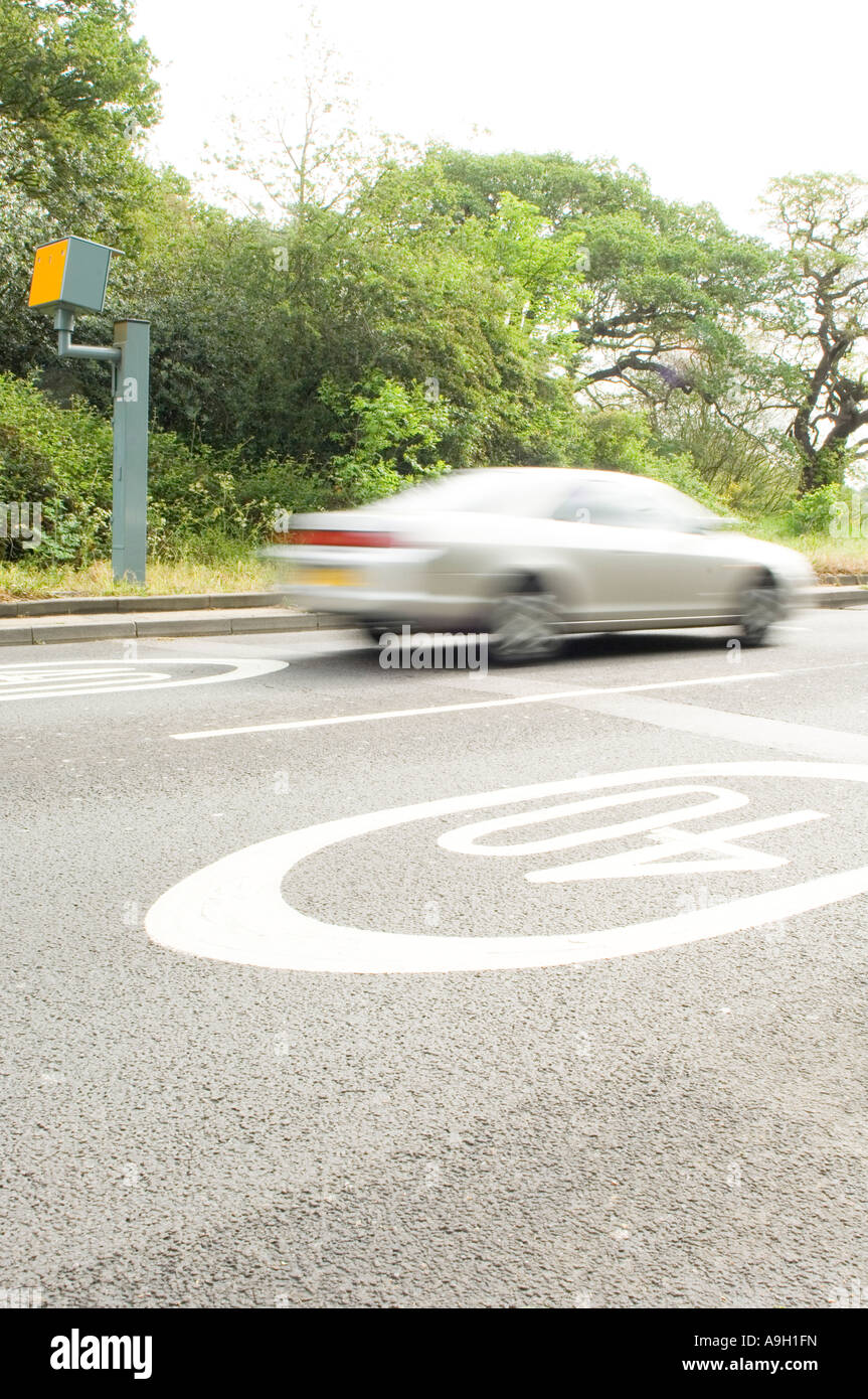 Fixed road safety camera hi-res stock photography and images - Alamy
