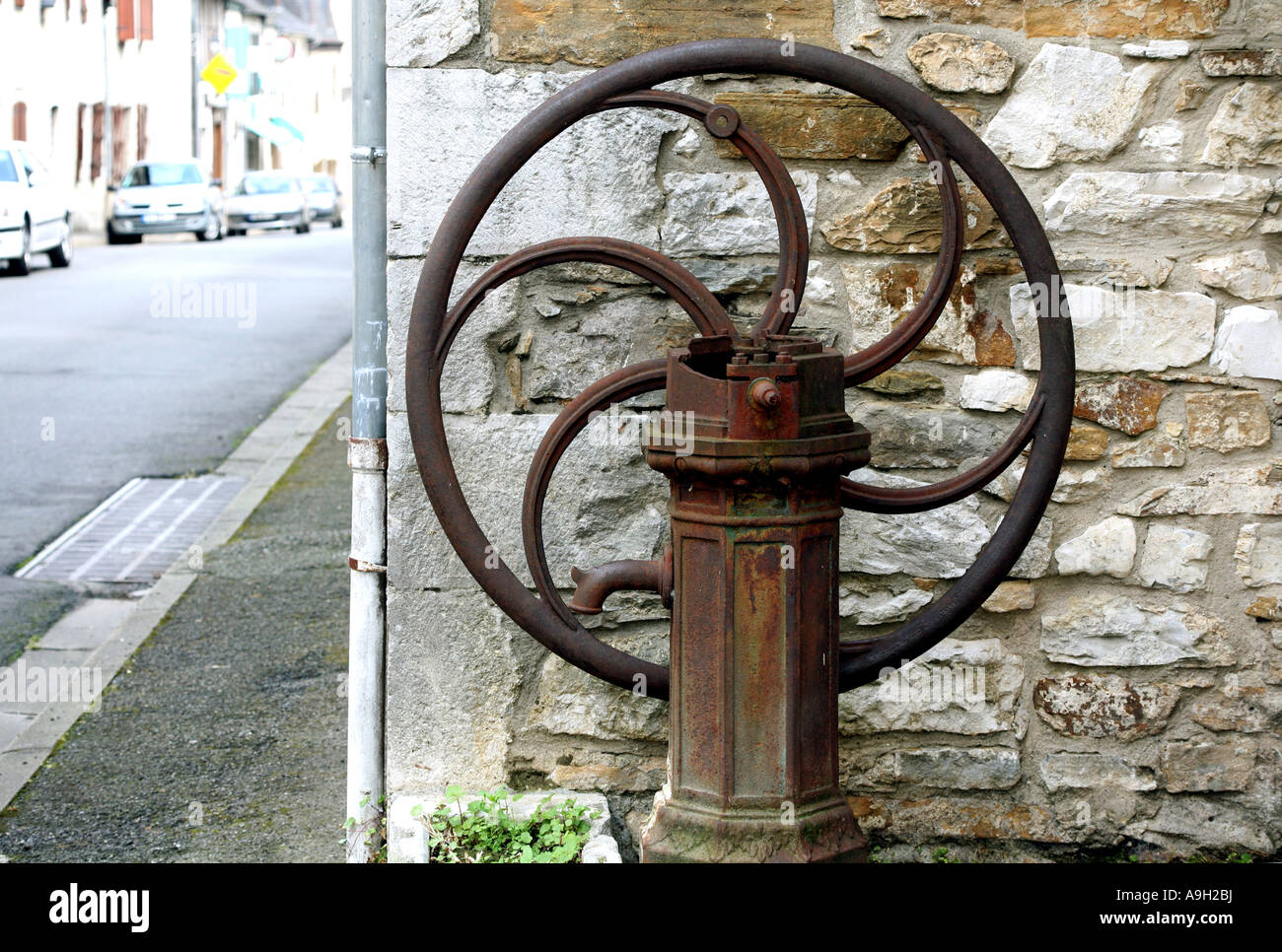 Old water pump hi-res stock photography and images - Alamy