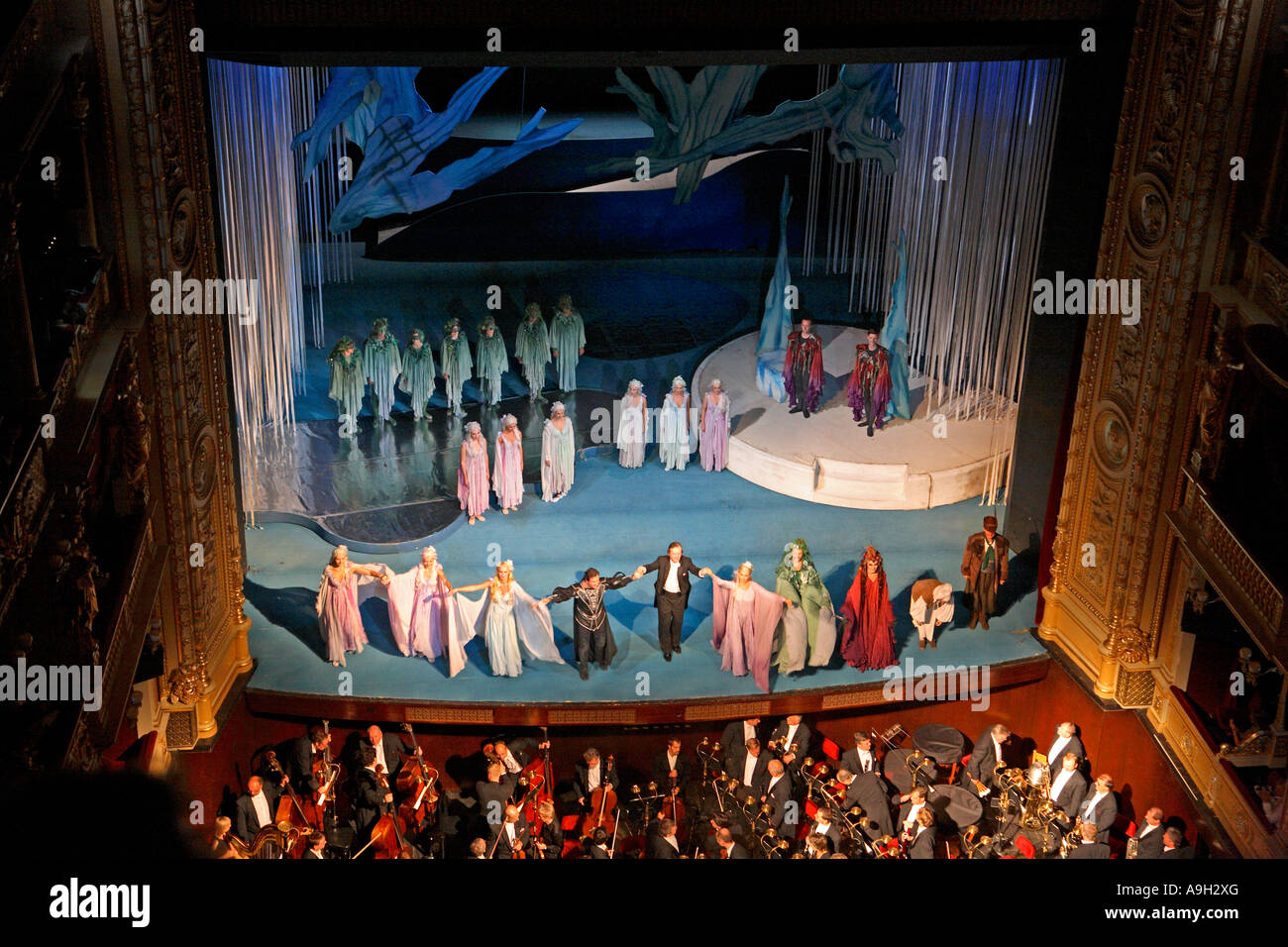 Prague national opera house interior hi-res stock photography and ...