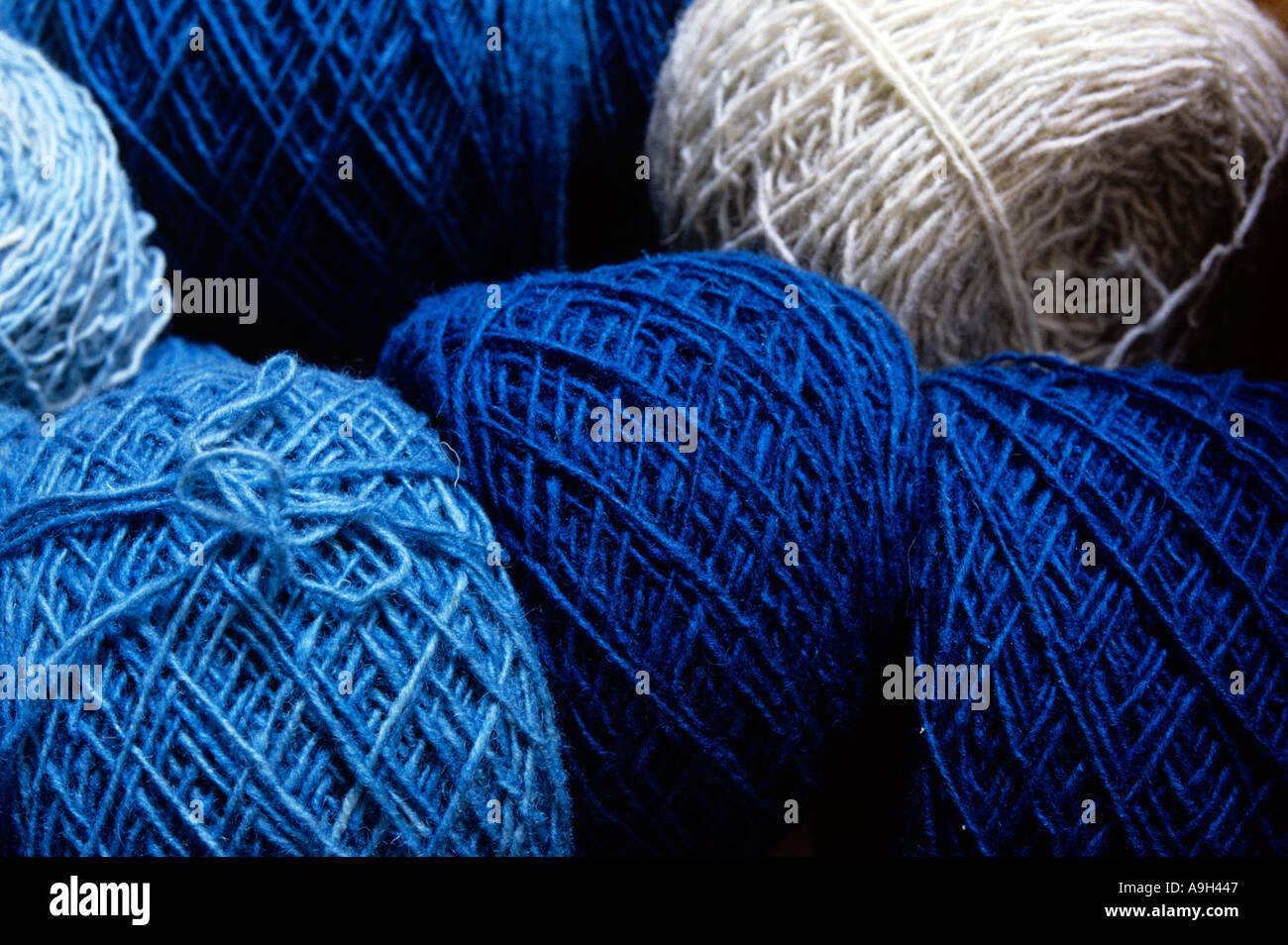 Woolly balls hi-res stock photography and images - Alamy