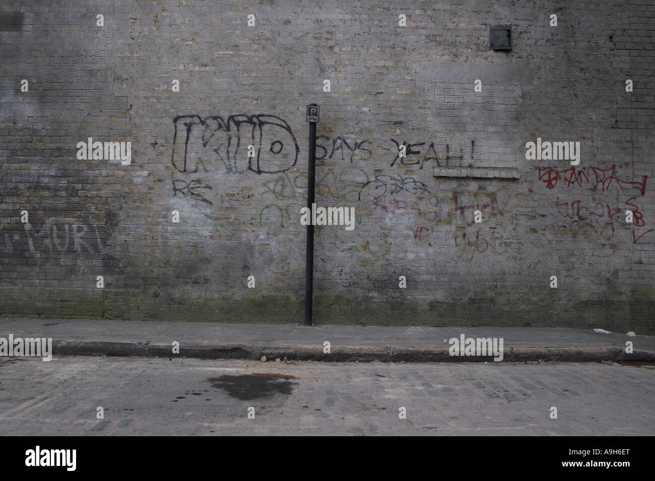 Kid Says Yeah Graffiti Stock Photo - Alamy