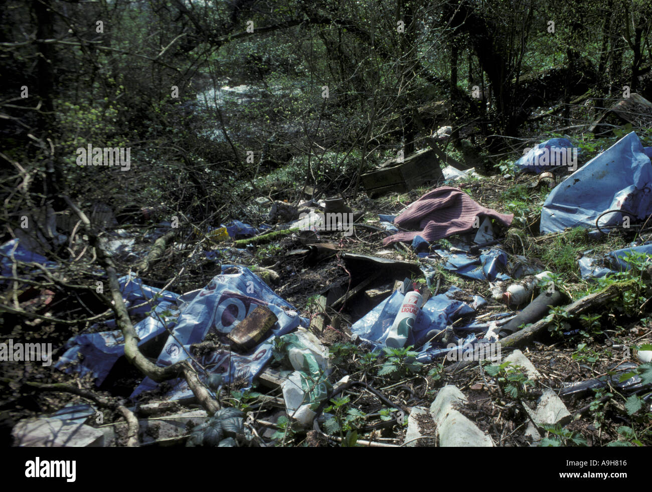 Litter spoil countryside hi-res stock photography and images - Alamy