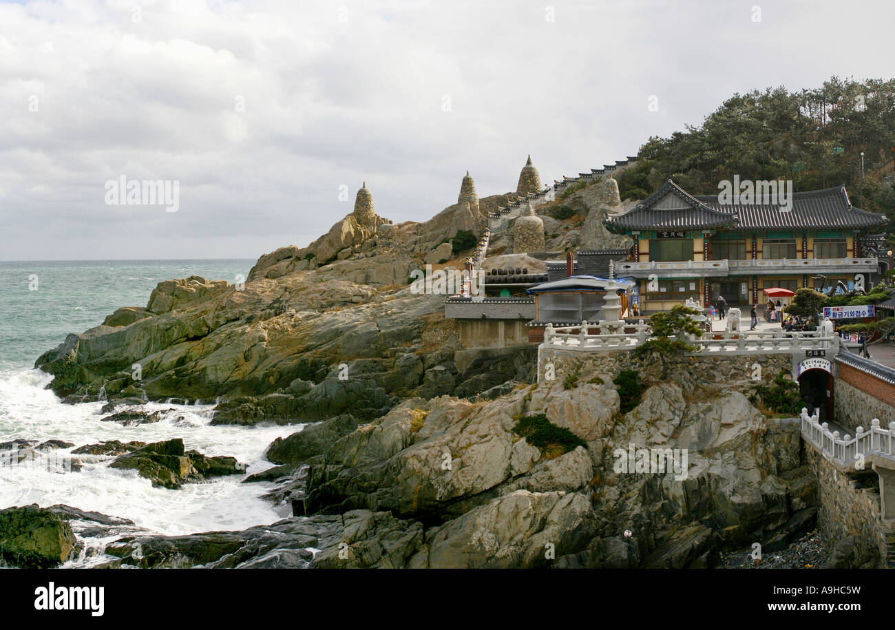 Haedong Yonggungsa Buddhist Temple Busan, South Korea Stock Photo - Alamy