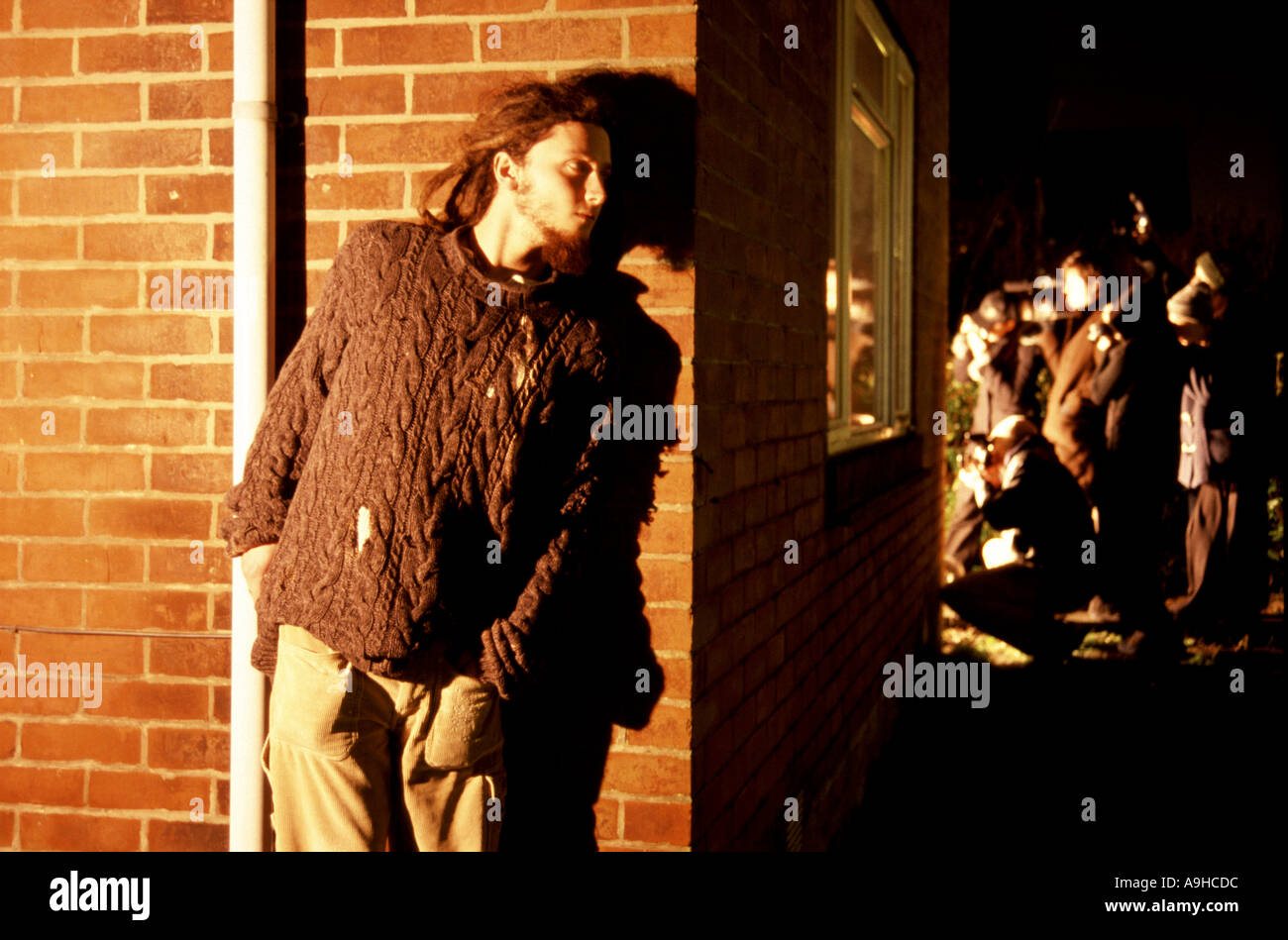 Hide from photographers hi-res stock photography and images - Alamy