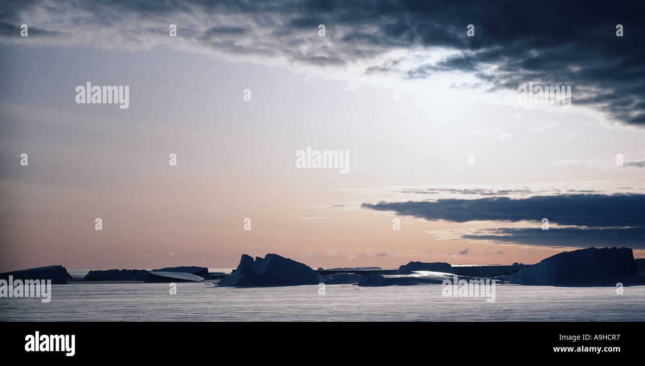 Antarctica e hummel landscape hi-res stock photography and images - Alamy