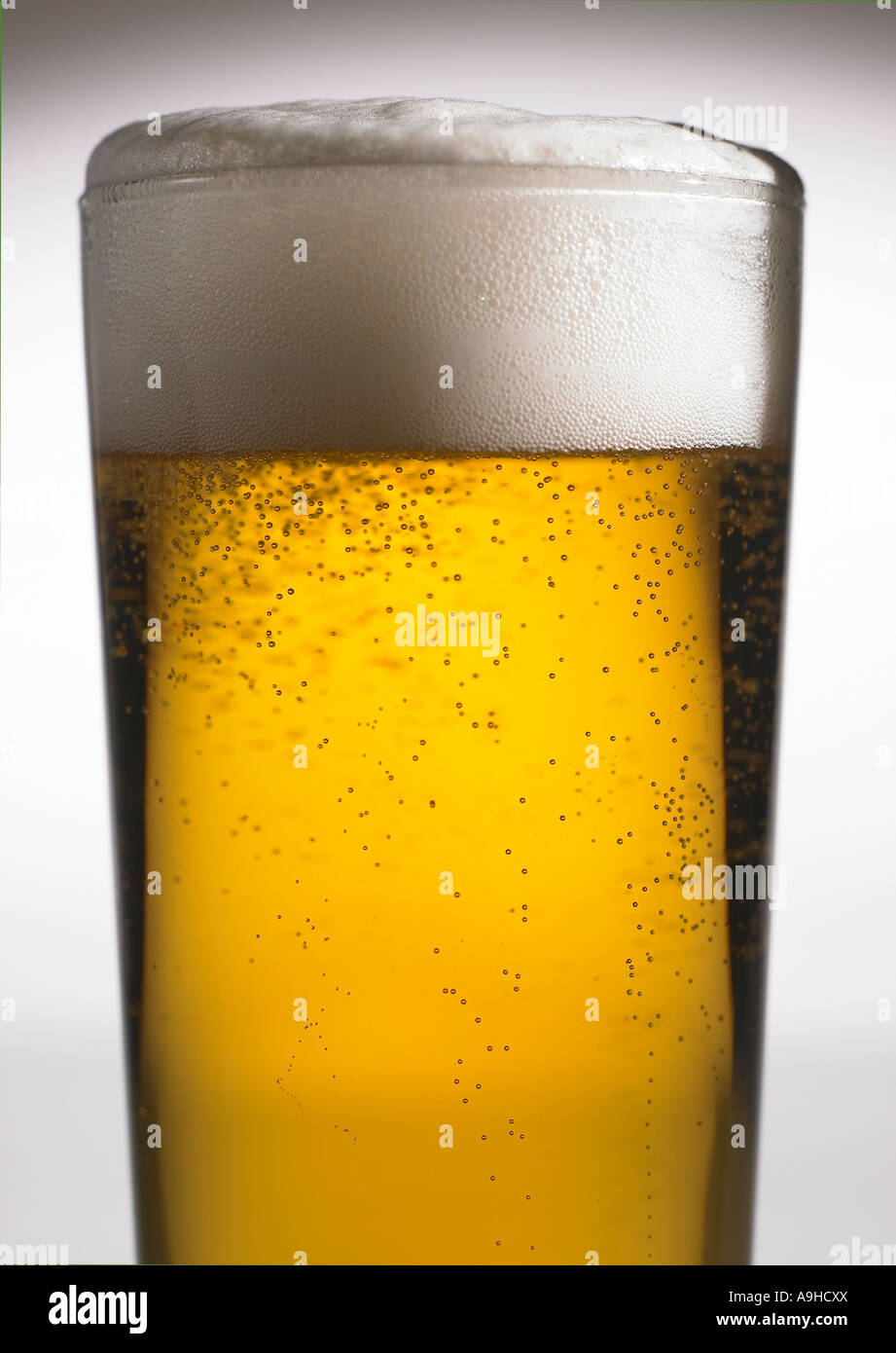 Amber colour drinks hi-res stock photography and images - Alamy