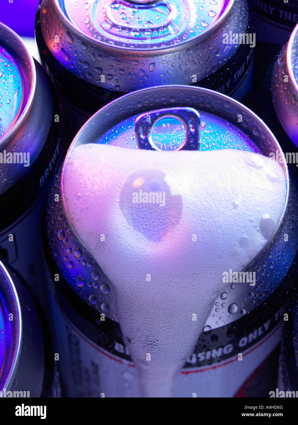 Open larger can hi-res stock photography and images - Alamy