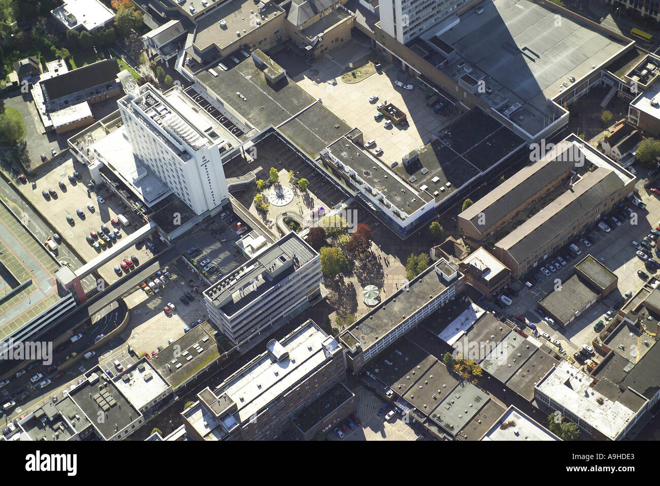 Bracknell town centre hi-res stock photography and images - Alamy