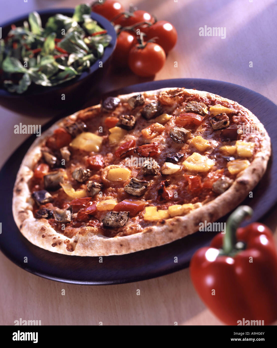 Pizza presentation hi-res stock photography and images - Alamy