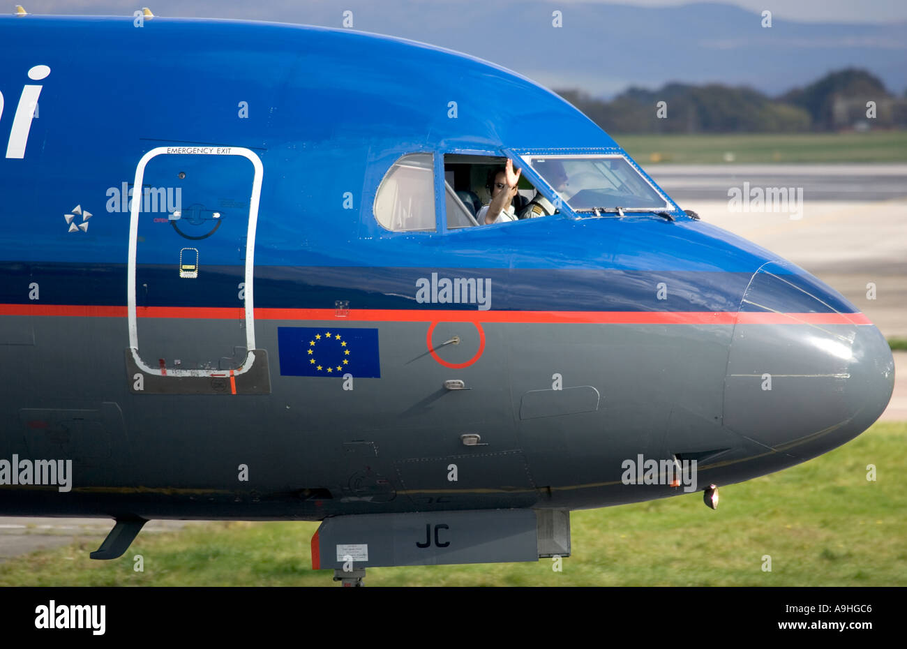 Fokker f 100 hi-res stock photography and images - Alamy