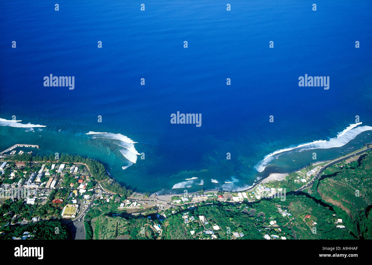 Ariel view indian ocean hi-res stock photography and images - Alamy