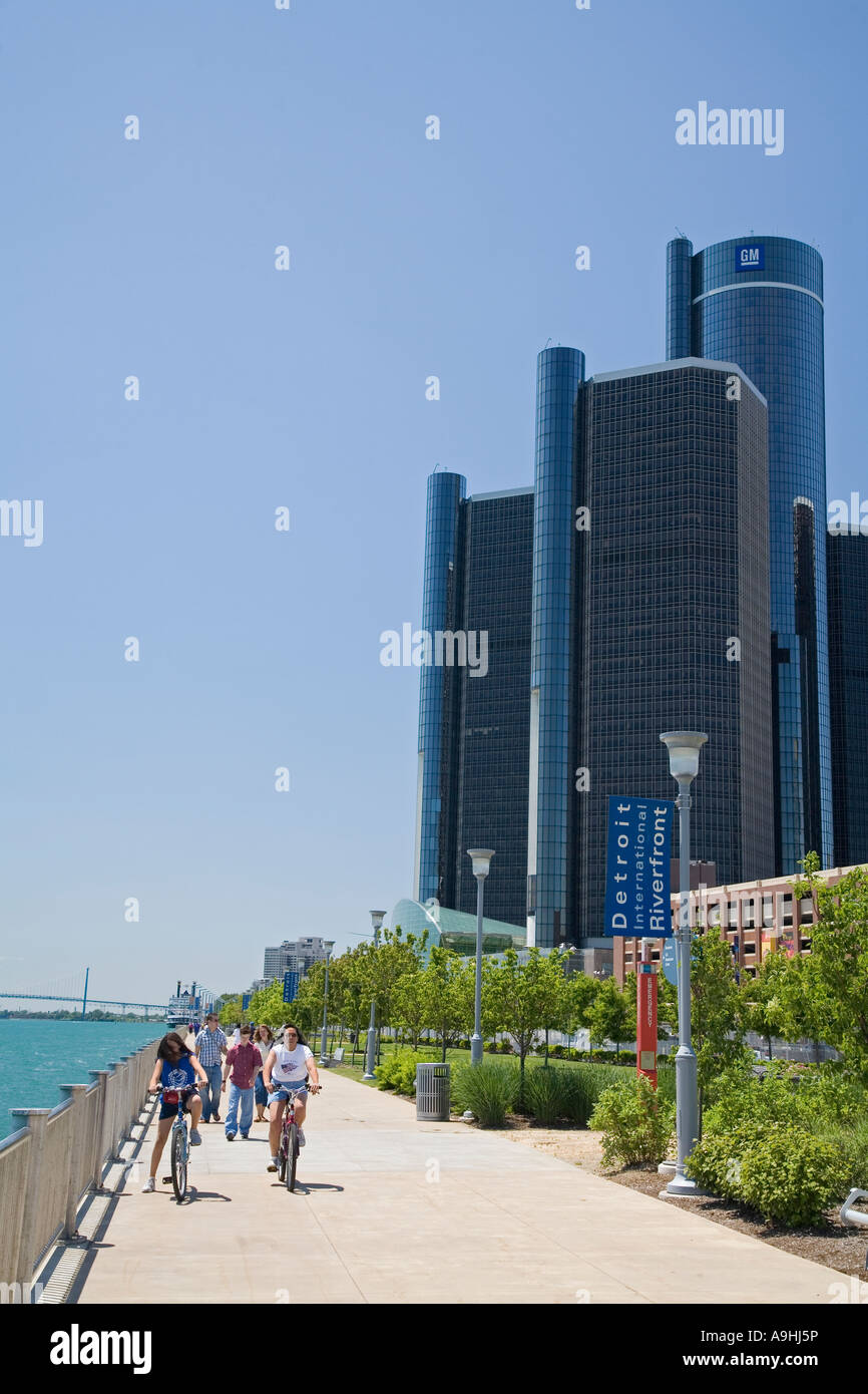 Detroit river walk hi-res stock photography and images - Alamy