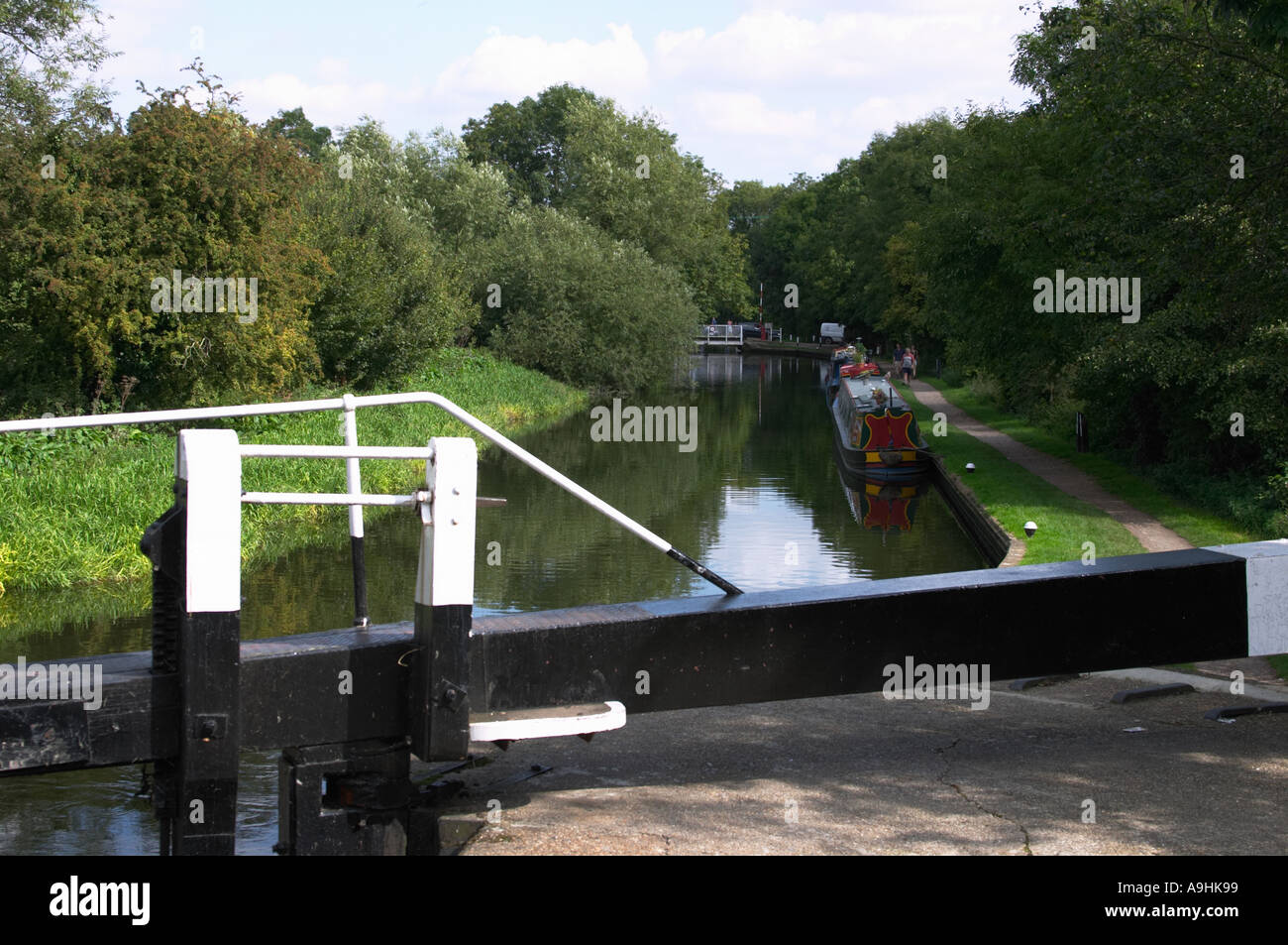 Boats 20th century england canal hi-res stock photography and images ...