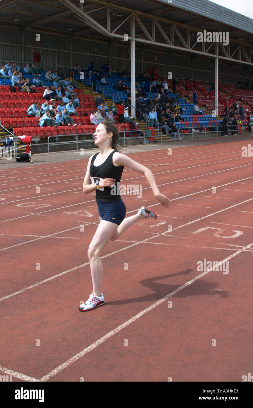 Long distance track athlete hi-res stock photography and images - Alamy