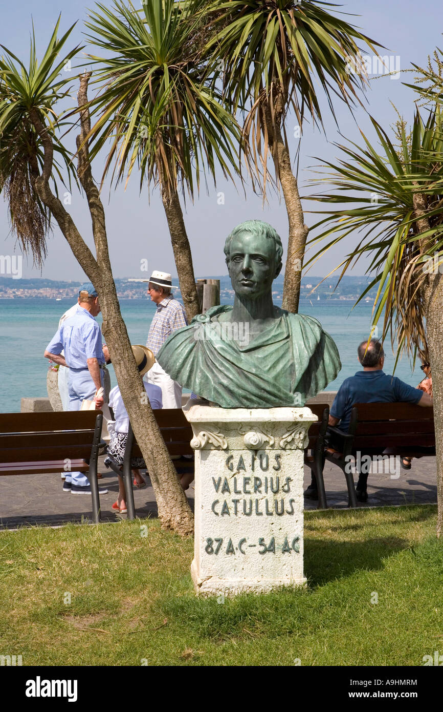 Bust of Catullus Sirmione Lake Garda Italy Stock Photo - Alamy