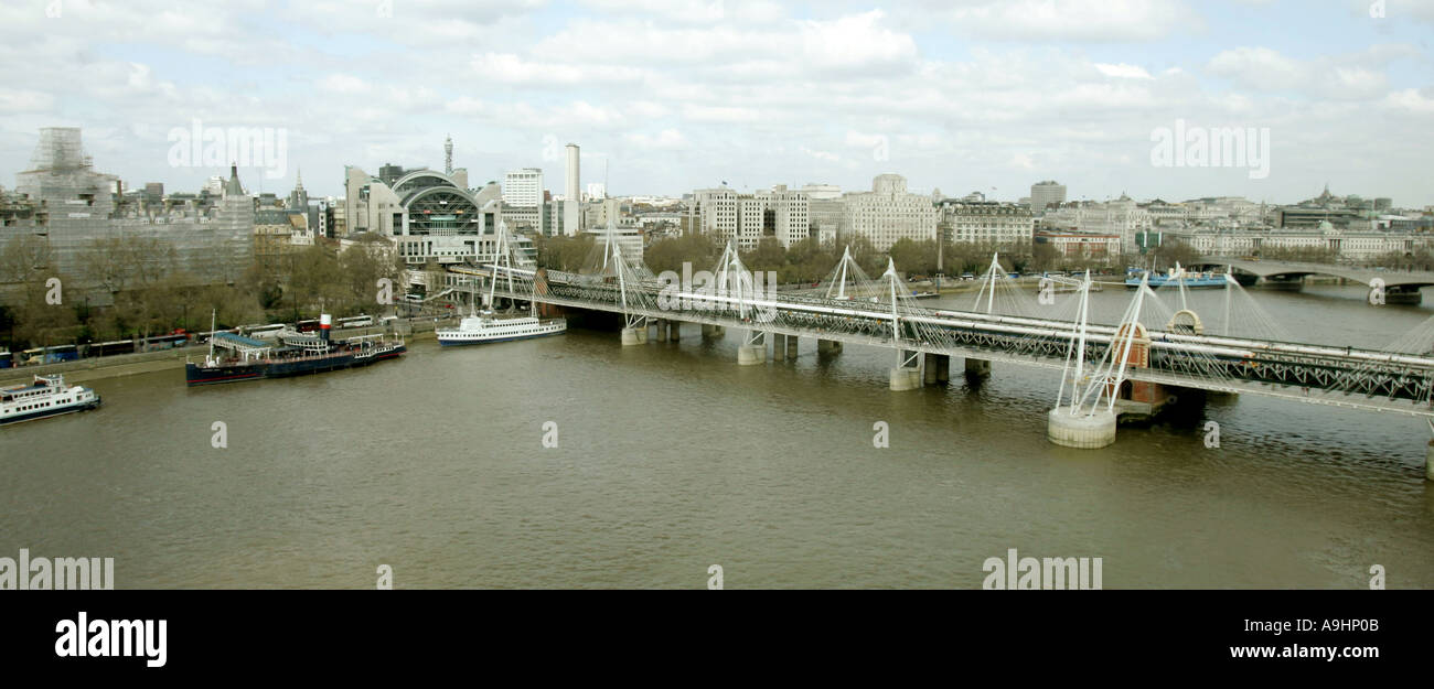 Old charing cross bridge hi-res stock photography and images - Alamy
