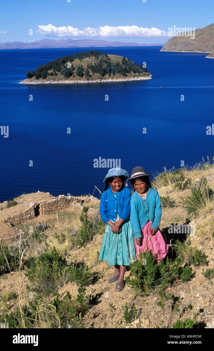 Peruvian girls, Lake Titicaca Peru Stock Photo - Alamy