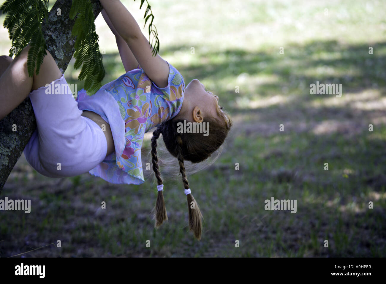 Old fashioned farm girl hi-res stock photography and images - Alamy