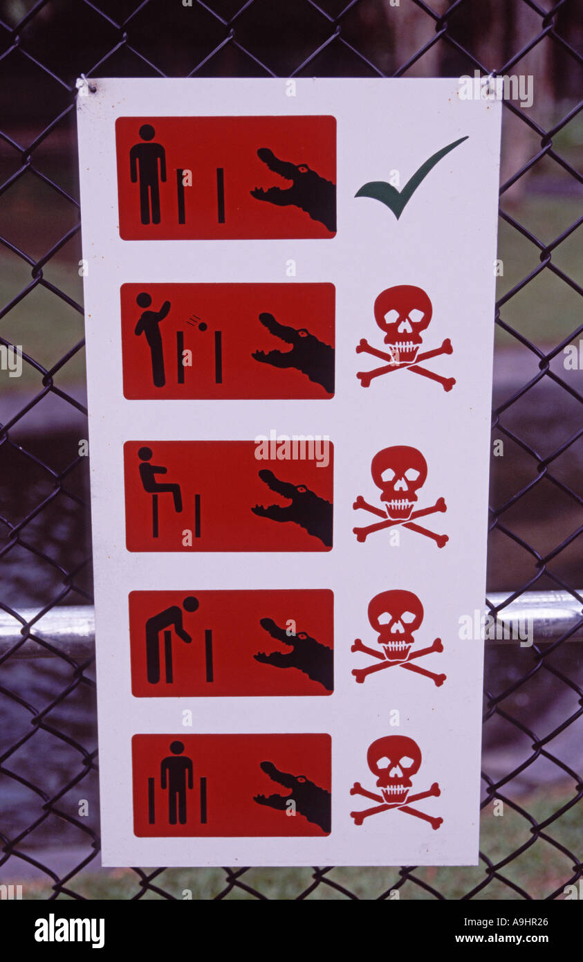 Crocodile warning sign, Broome, Western Australia Stock Photo - Alamy