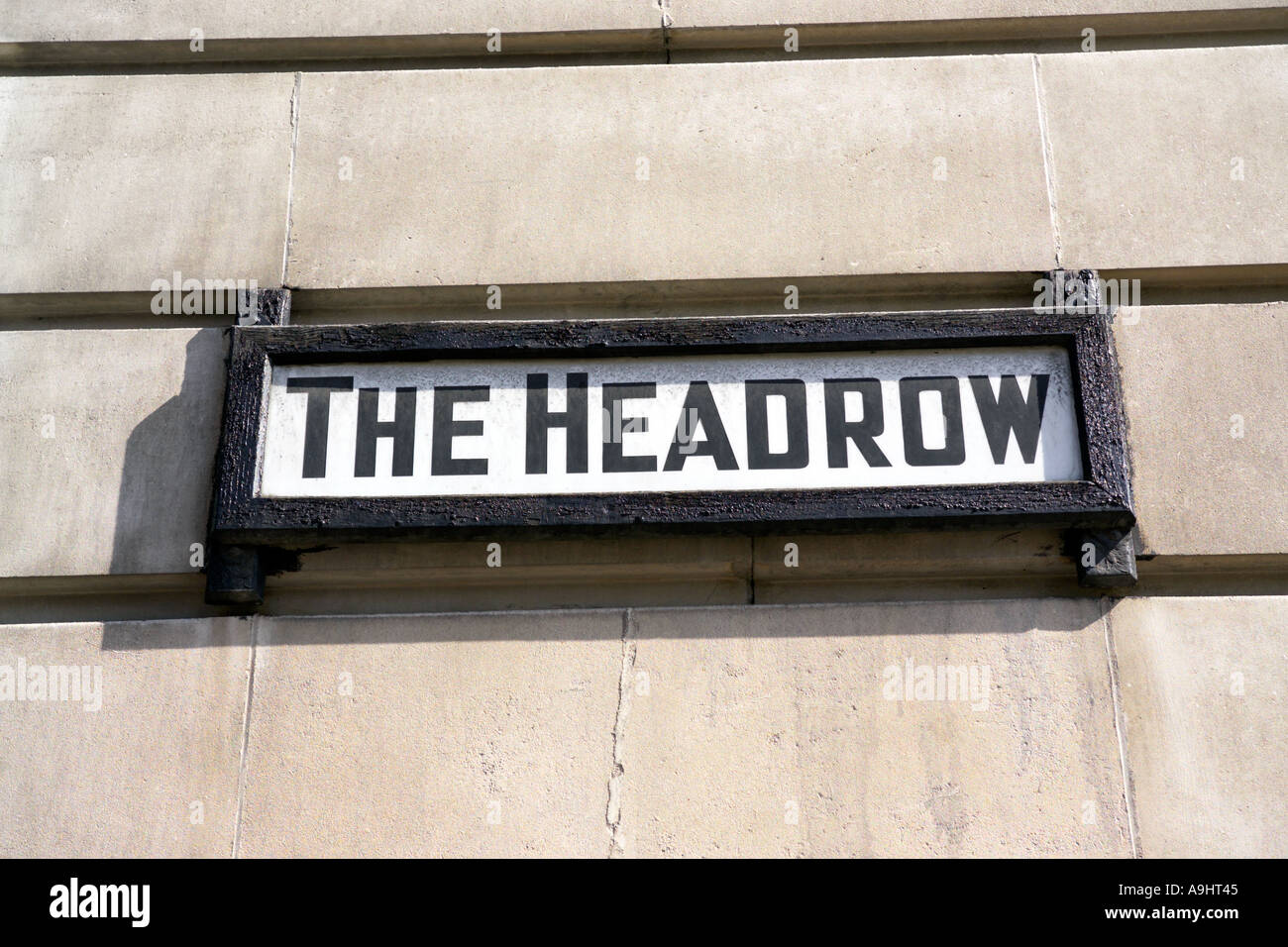 The headrow sign hi-res stock photography and images - Alamy