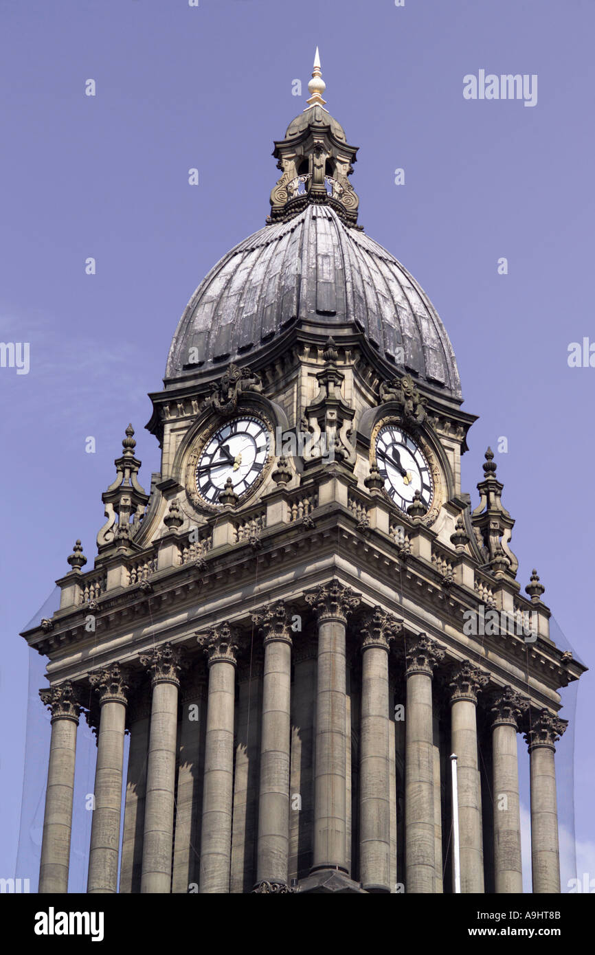 Leeds town hall clock tower hi-res stock photography and images - Alamy