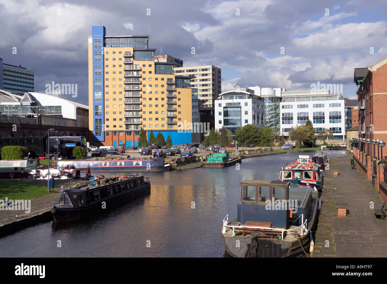 Development At Leeds Granary Wharf High Resolution Stock Photography ...