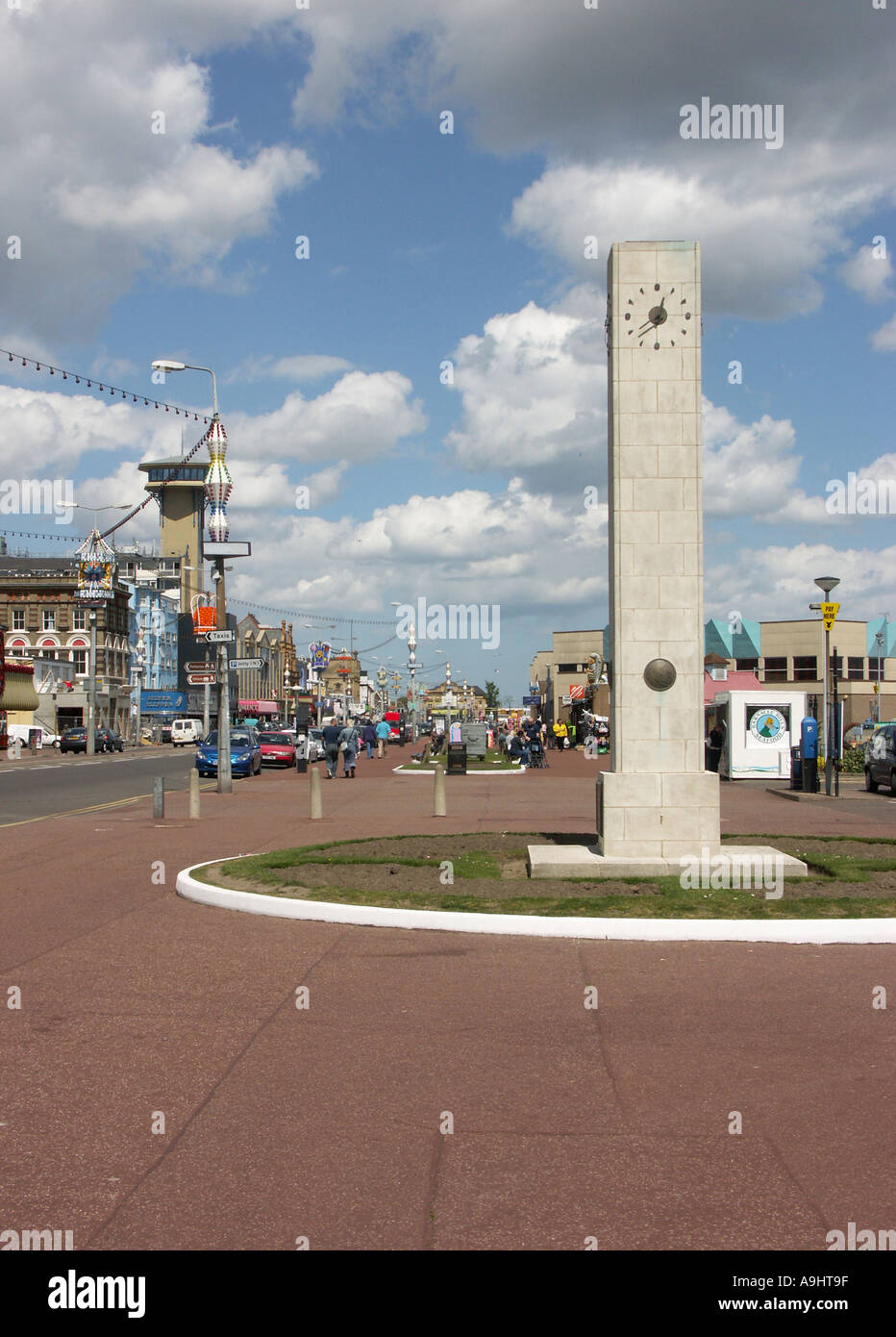 Marine Parade Promenade Great Yarmouth Norfolk England Stock Photo - Alamy