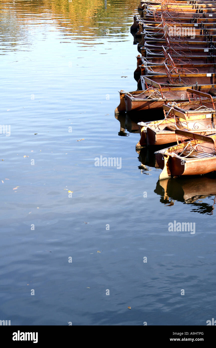 Large wooden boats hi-res stock photography and images - Alamy