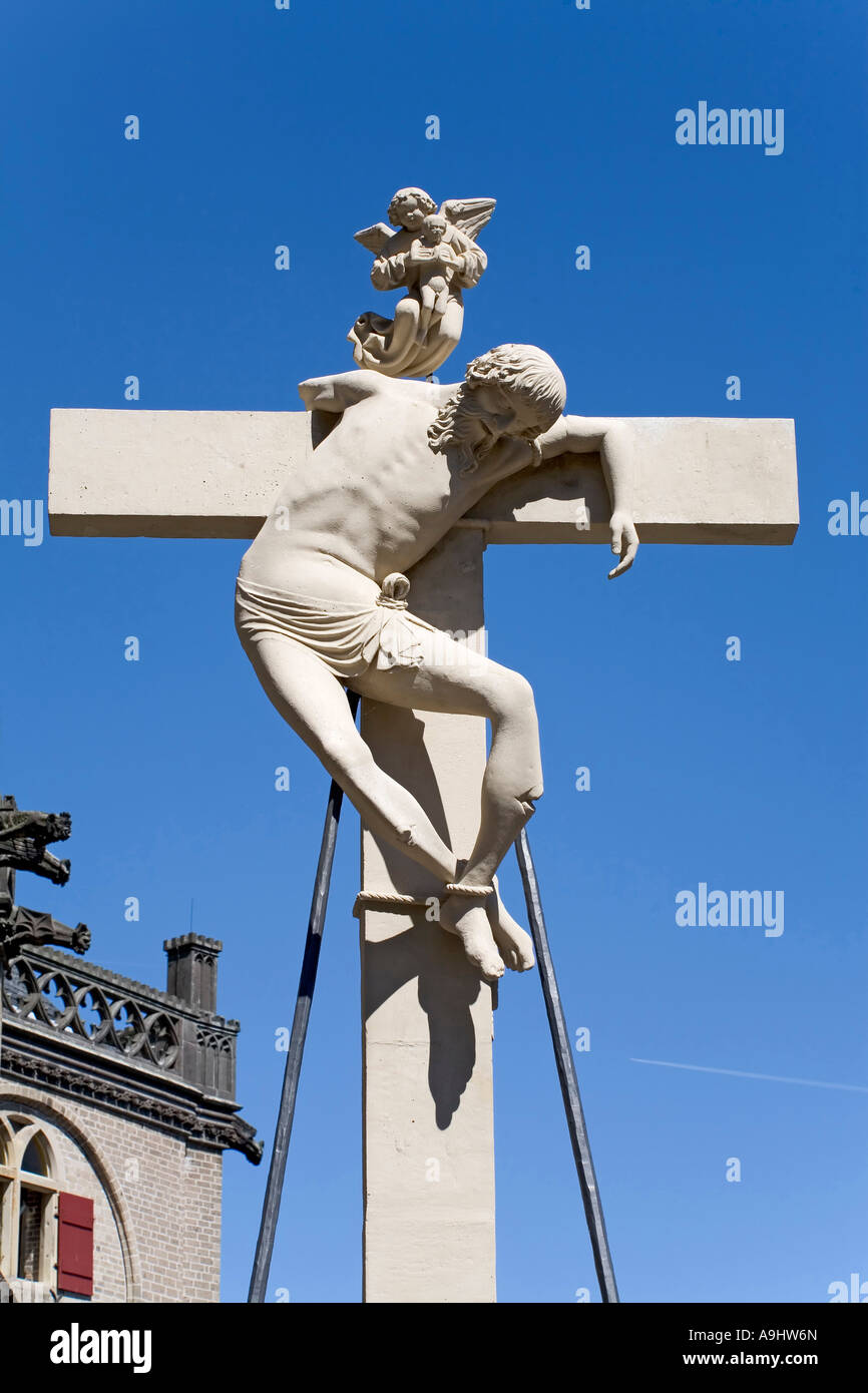 Angel picks up the soul of the right robber, detail of the crucifixion ...
