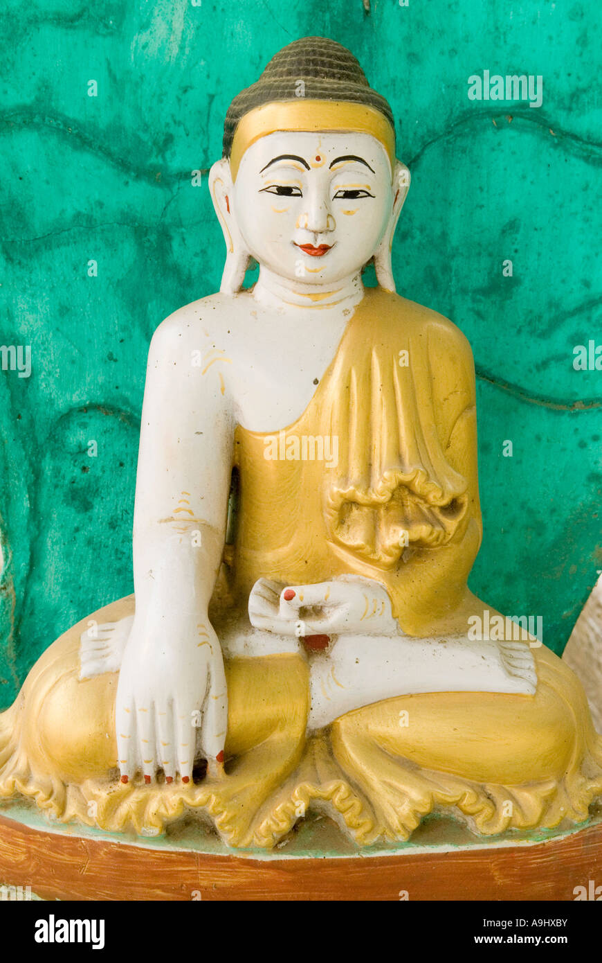 Buddha at the snake temple of Paleik Stock Photo - Alamy