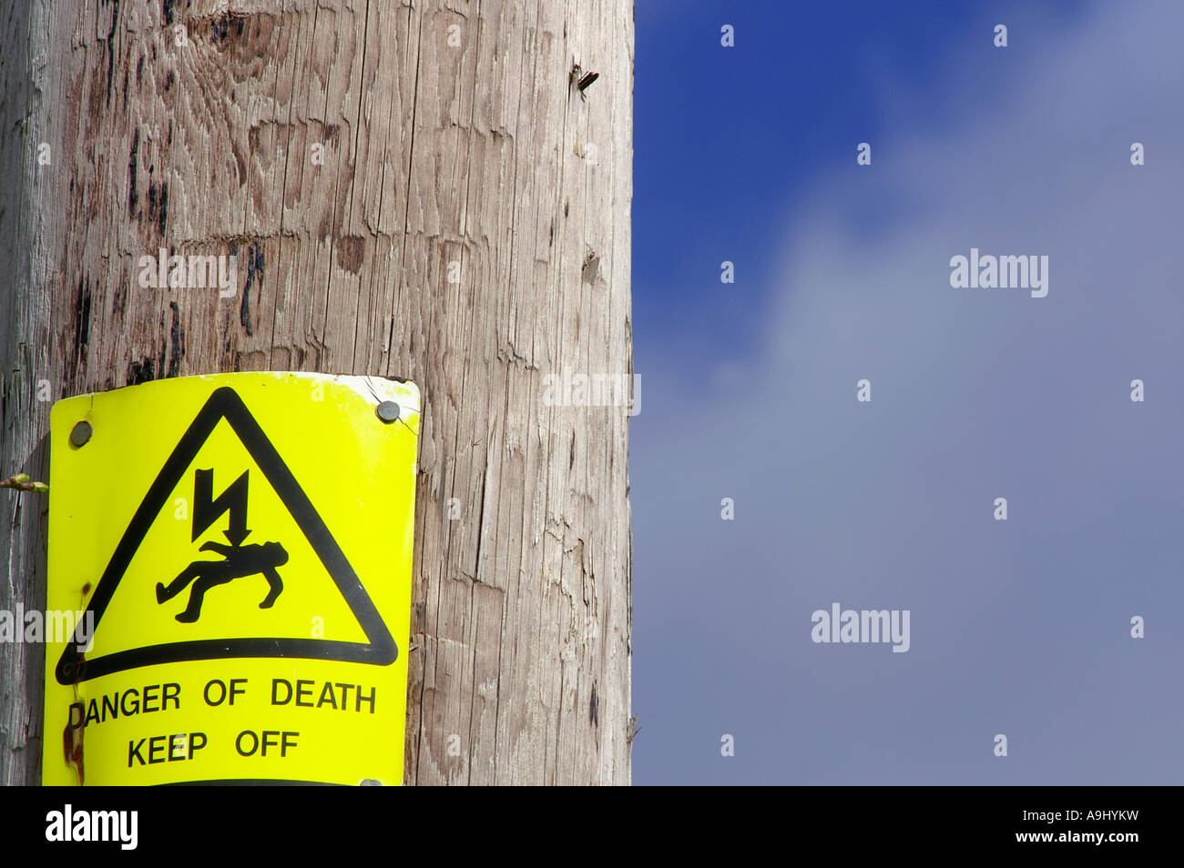 Man being electrocuted hi-res stock photography and images - Alamy