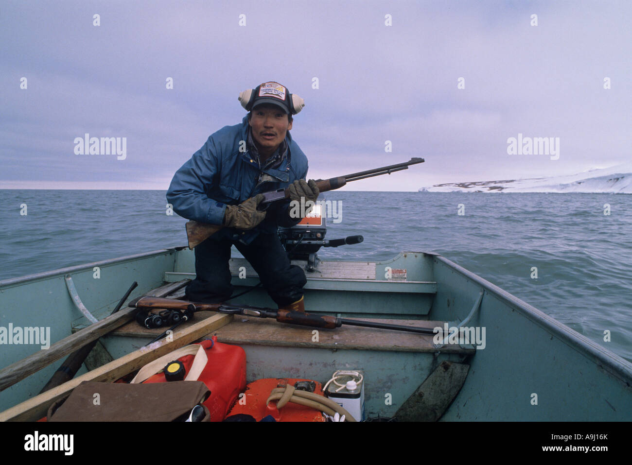 Yupik people hi-res stock photography and images - Alamy