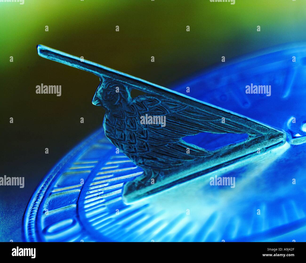 Gold sun pendant hi-res stock photography and images - Alamy