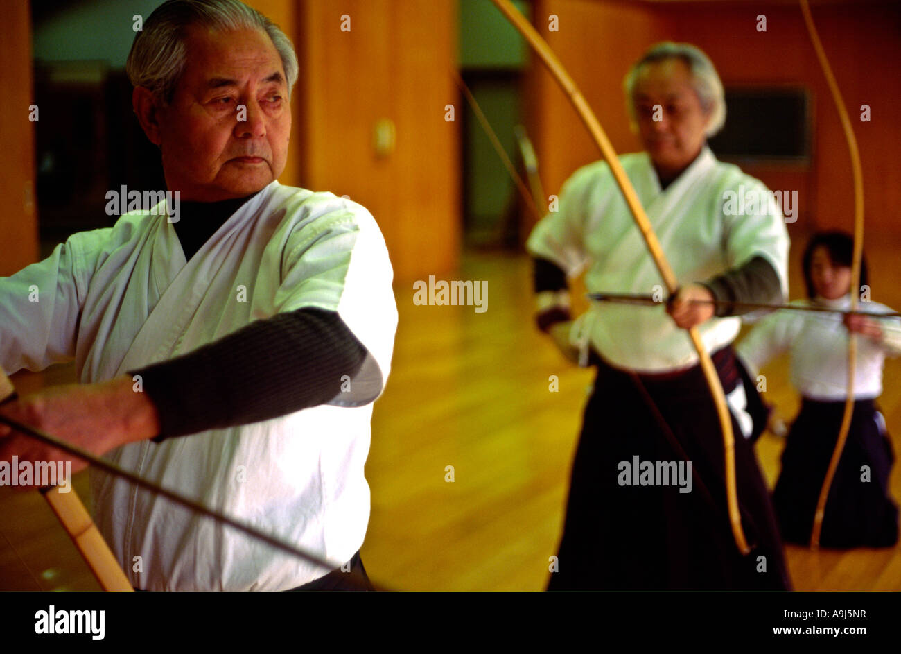 Kyudo arrow hi-res stock photography and images - Alamy