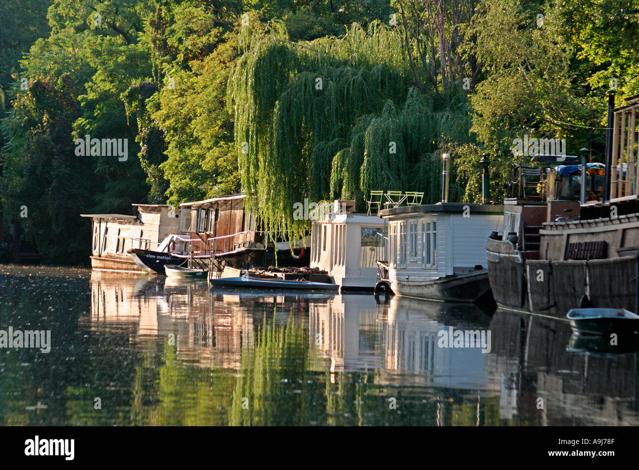 Berlin tiergarten boat hi-res stock photography and images - Alamy