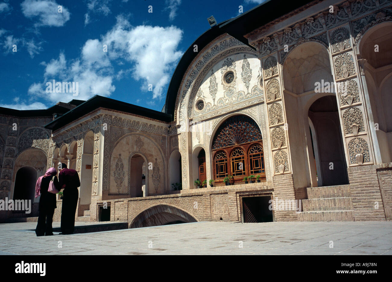 Old iranian mansion hi-res stock photography and images - Alamy
