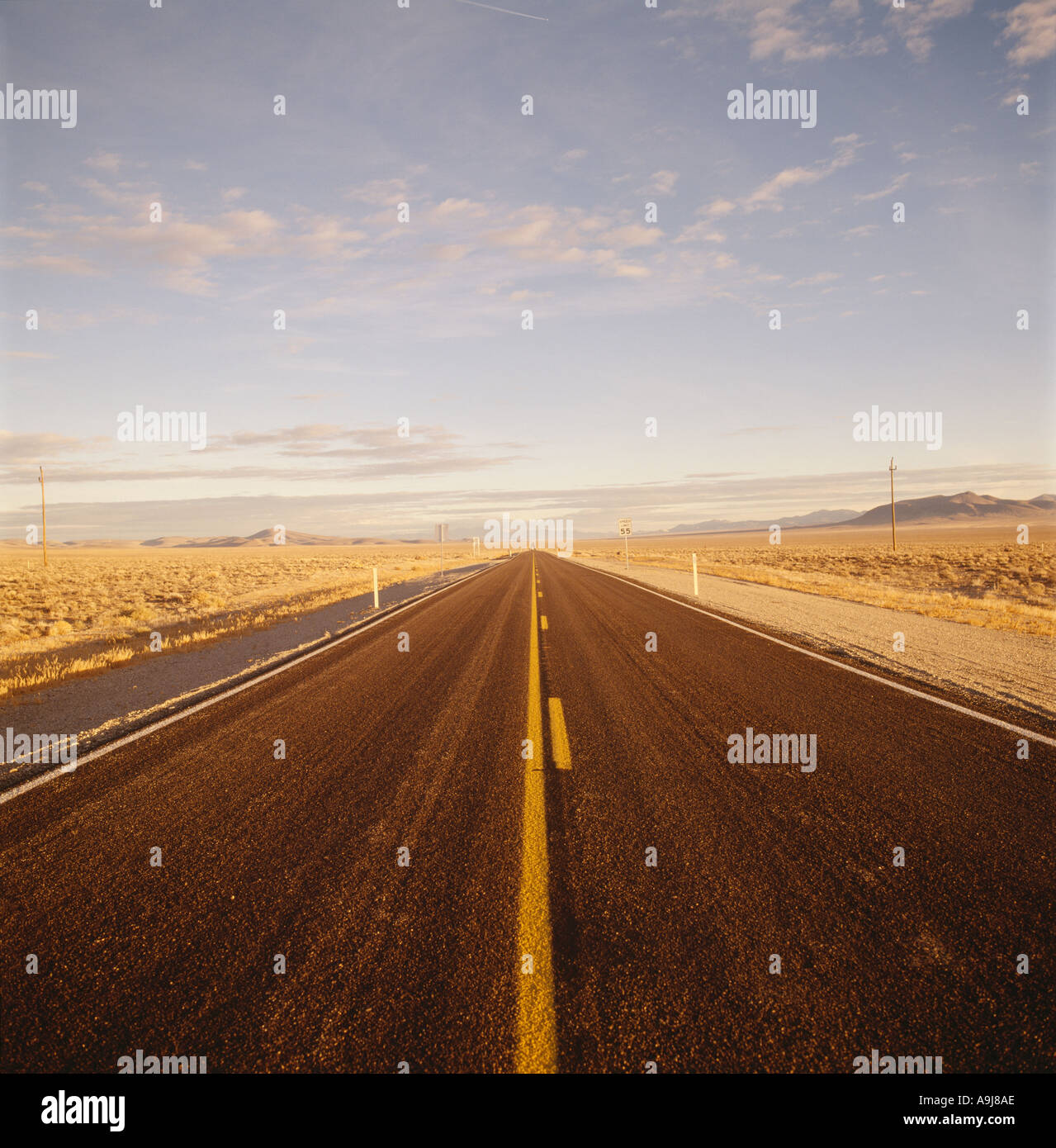 open stretch of highway in Nevada Stock Photo - Alamy