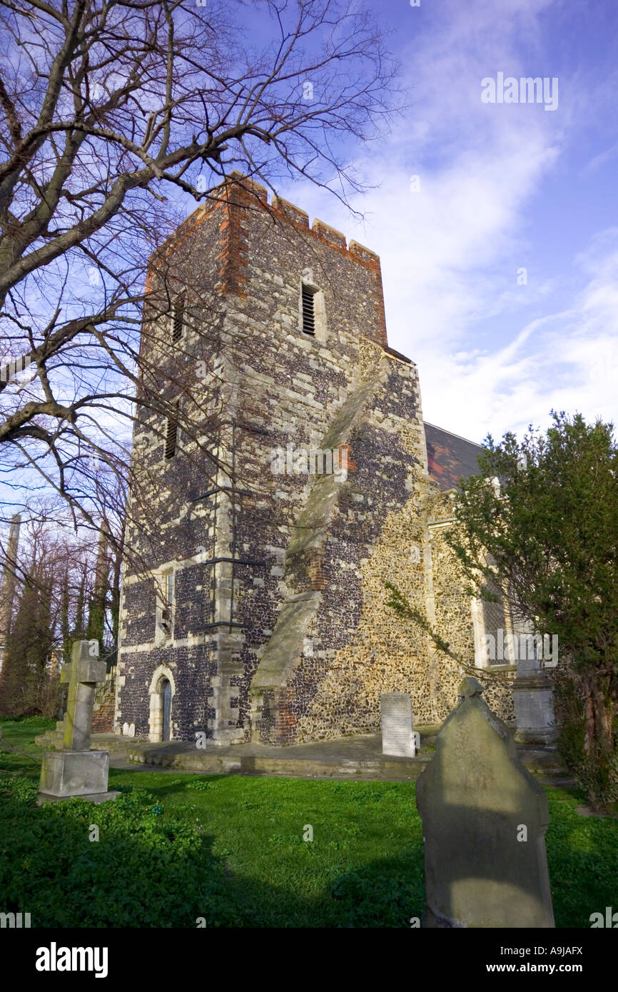 St botolphs church churchyard hi-res stock photography and images - Alamy