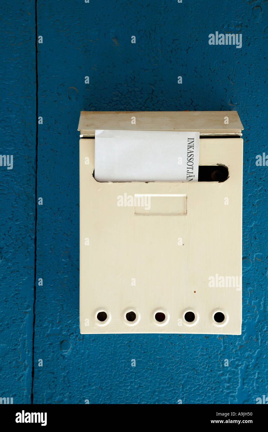 mailbox with a invoice Stock Photo - Alamy