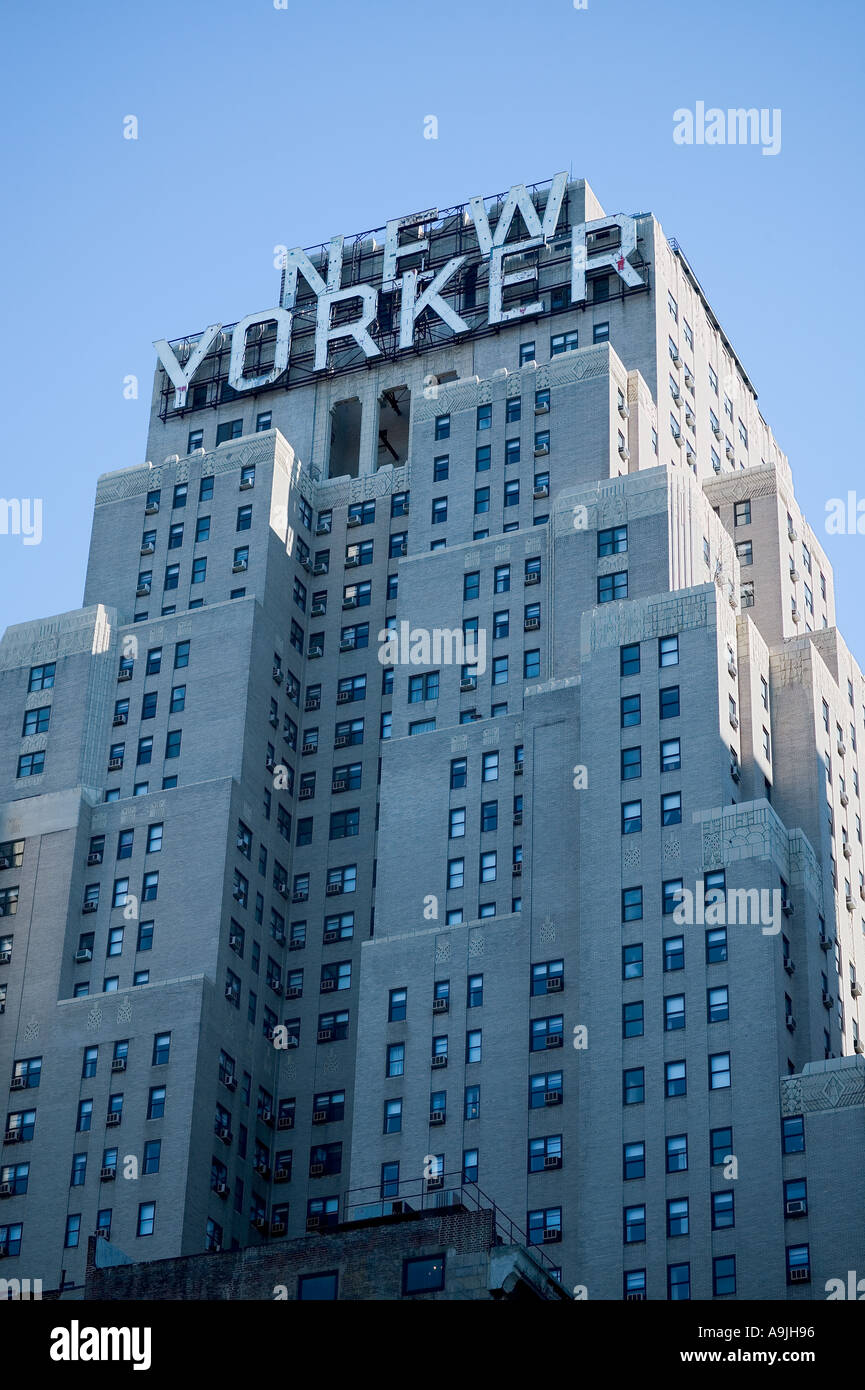 New Yorker hotel hiriser building Stock Photo - Alamy