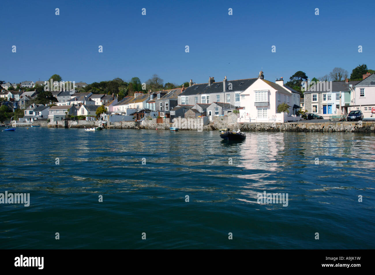 Flushing village cornwall hi-res stock photography and images - Alamy