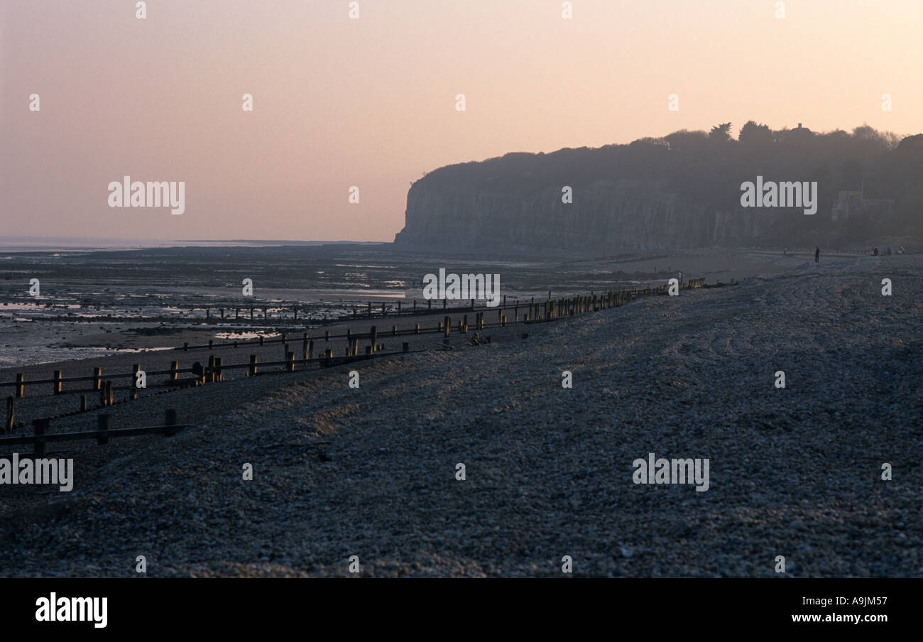 Shingle Beach below the village of Pett towards Fairlight and Cliff end ...