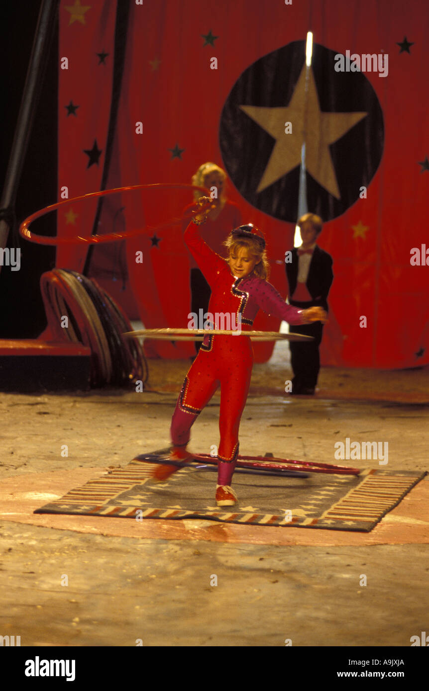 Bentley Bros. Brothers circus young girl hula hoop performer American ...