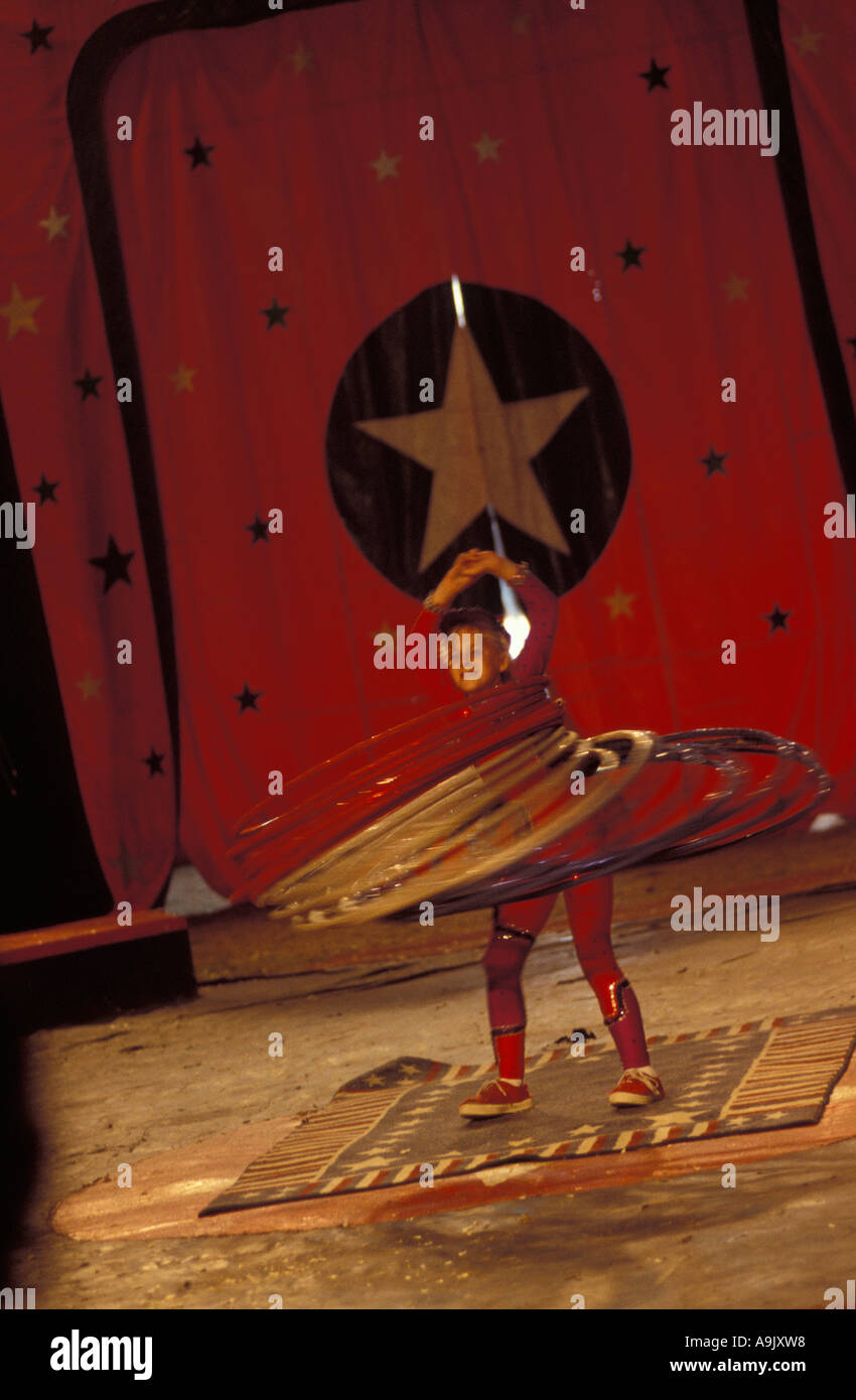 Bentley Bros. Brothers circus young girl hula hoop performer American ...